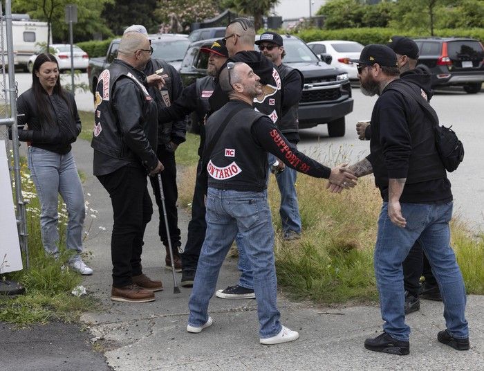 Hundreds of Hells Angels attend memorial for original B.C. member ...
