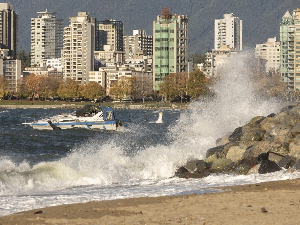 Environment Canada warns of high winds, power outages, snowfall ...