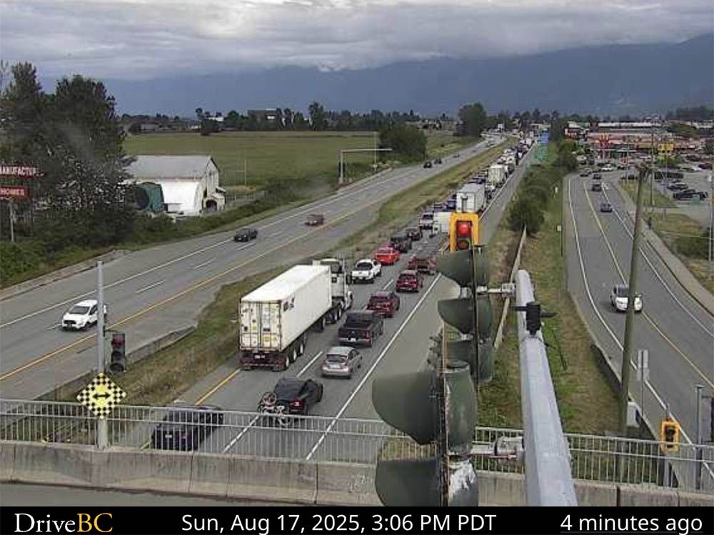 Traffic alert: Highway 1 eastbound closed after crash near Chilliwack ...