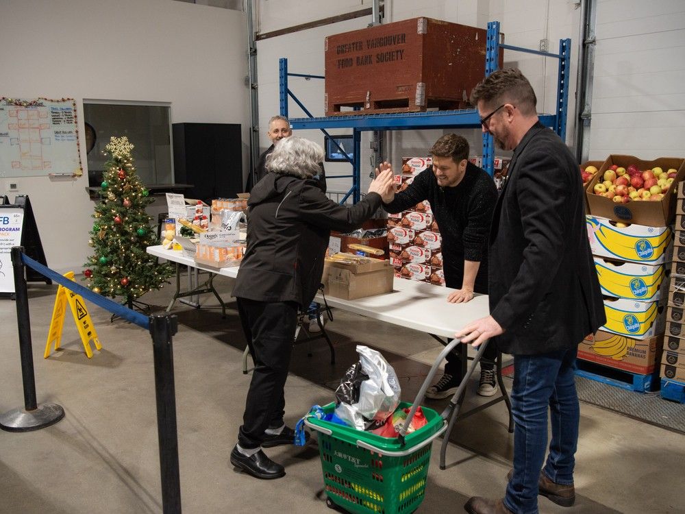 Michael Bublé surprises seniors at Greater Vancouver Food Bank ...