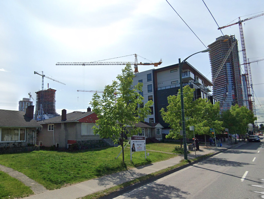 UMVA - CHINA'S CASH FLOOD: Vancouver Family's Secret UNLOADED!