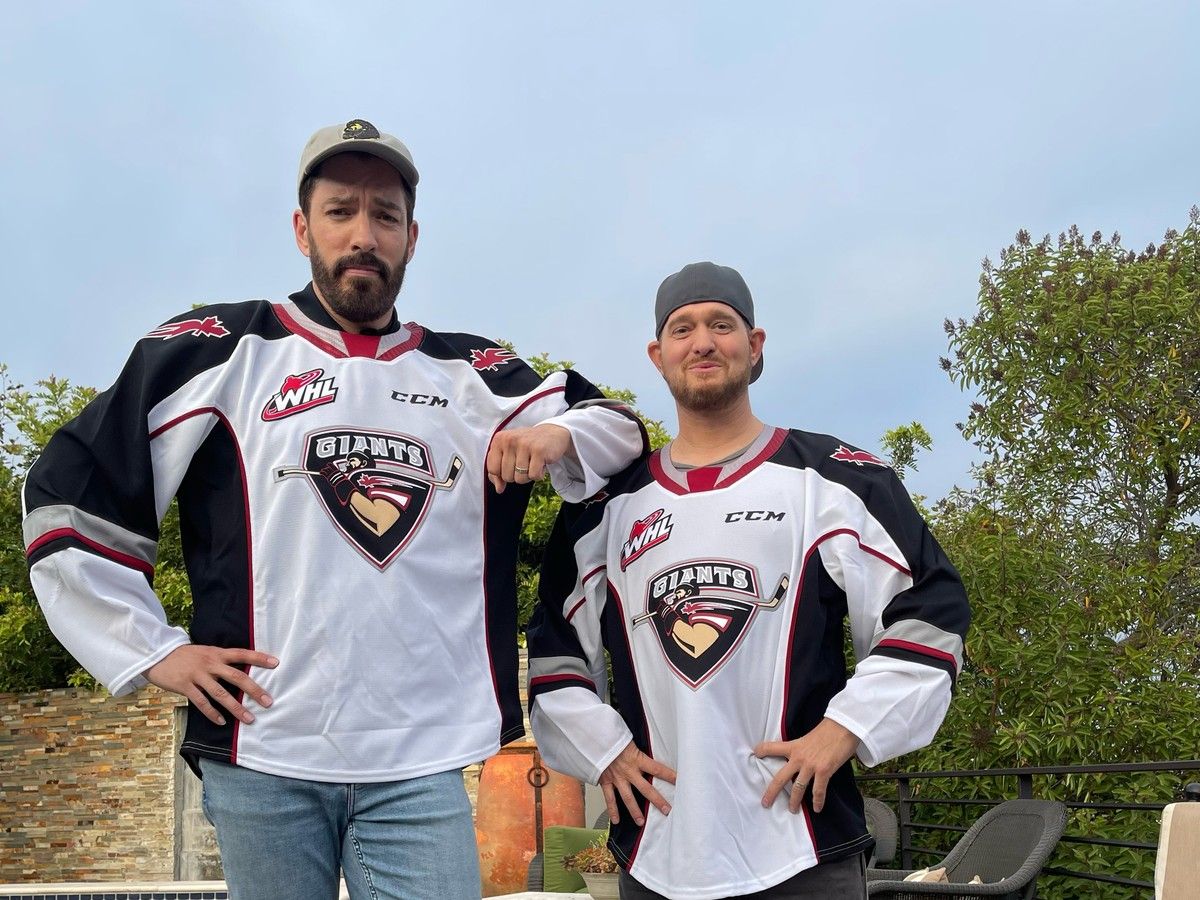 Michael Bublé and Drew Scott team up for Hometown Giants docuseries ...