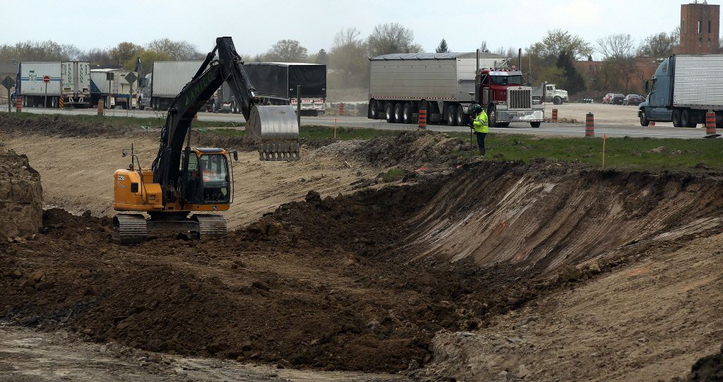 Parkway construction on budget and about 25 per cent complete | Windsor ...