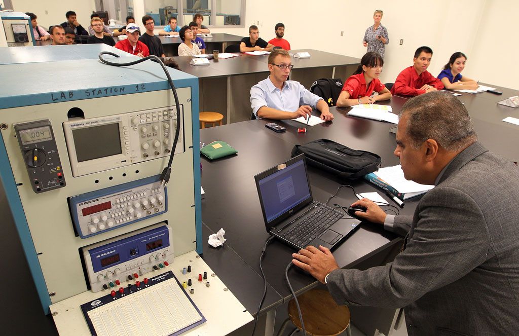 First lab held at new UofW Centre for Engineering Innovation | Windsor Star