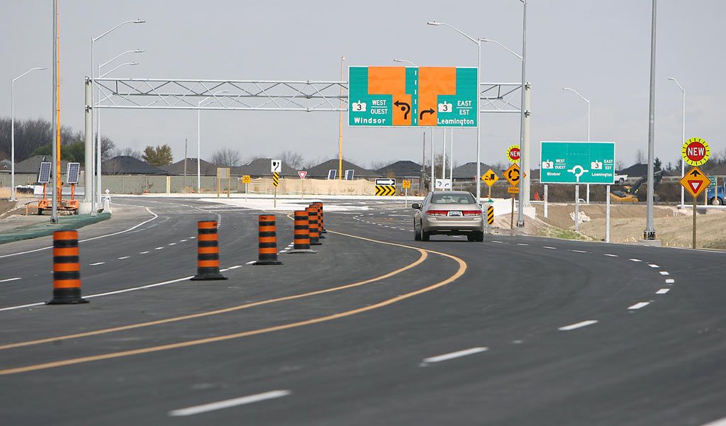 Parkway's multi-lane roundabout open for traffic | Windsor Star