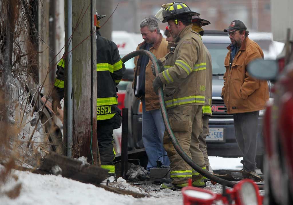 Officials say body shop fire caused $300,000 damage | Windsor Star
