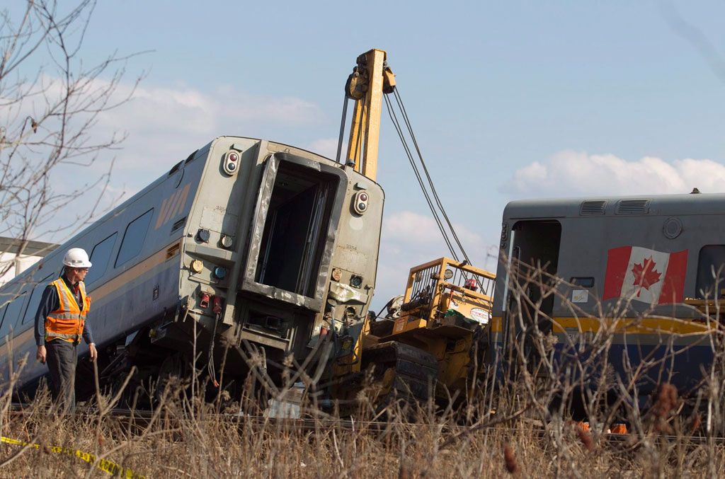 TSB recommends automatic slow, stop mechanism after deadly Via Rail ...