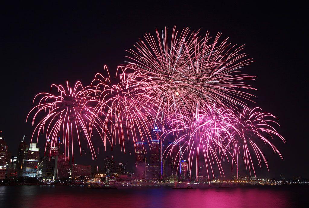 Severe weather moves fireworks start time to 9:06 p.m. | Windsor Star