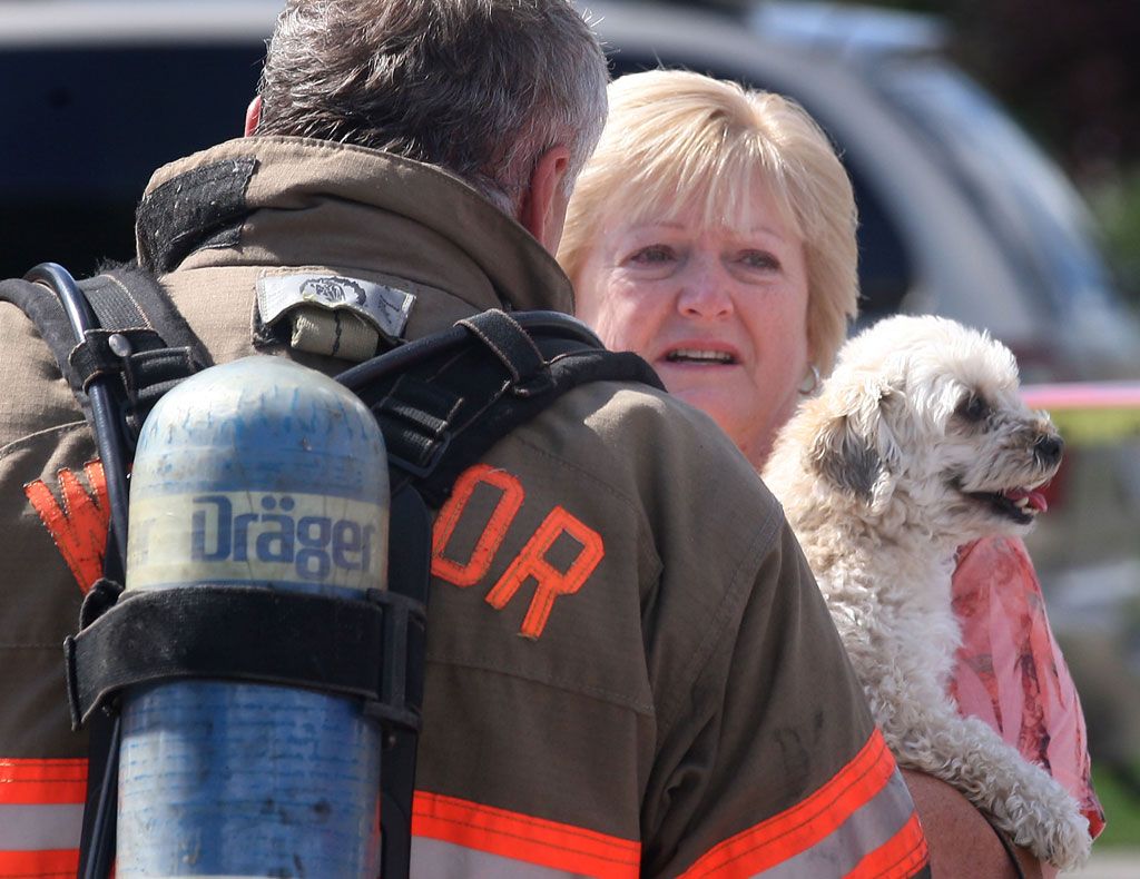 Fire crews battle east end blaze caused by careless smoking | Windsor Star