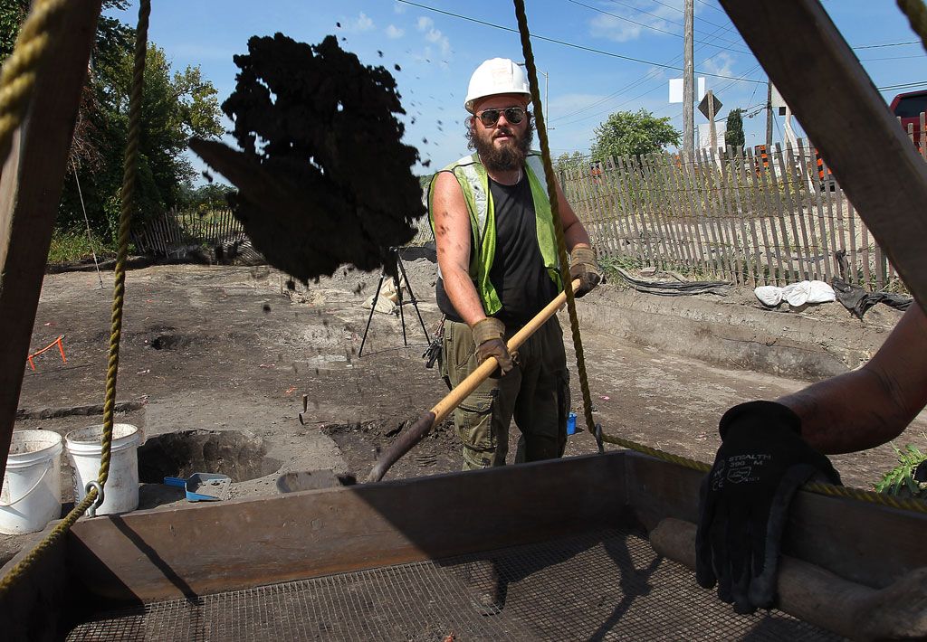 Lakeshore archeology dig finds artifacts from 4,000 years ago | Windsor ...