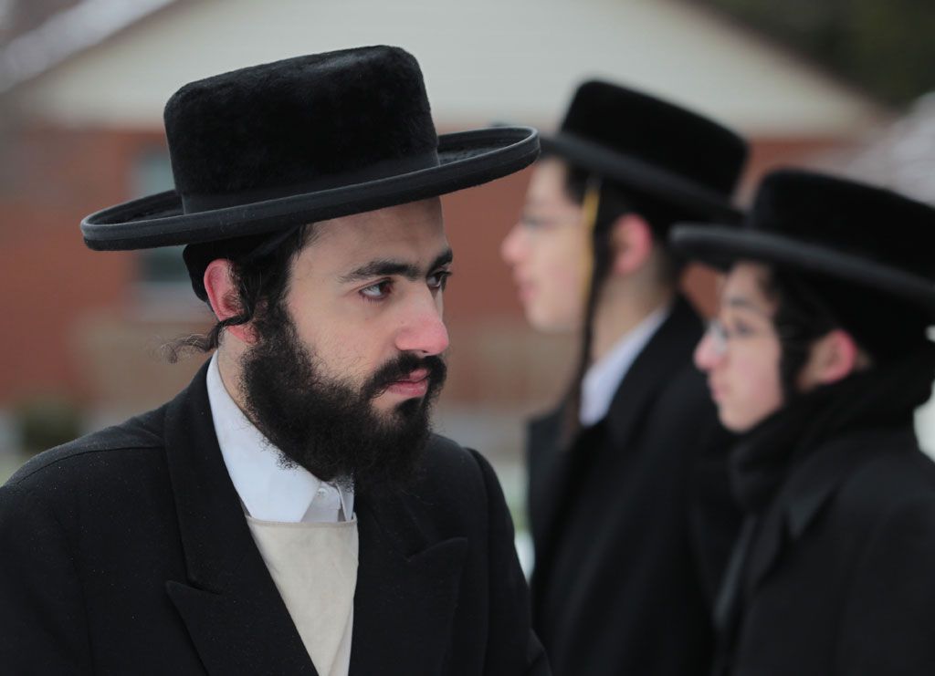 Lev Tahor meets with child protection workers, stays in Chatham (With ...