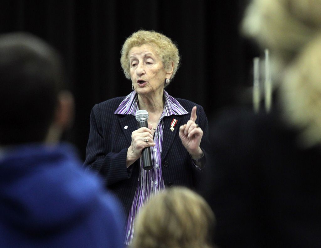 All-star group heading to fall writers conference | Windsor Star