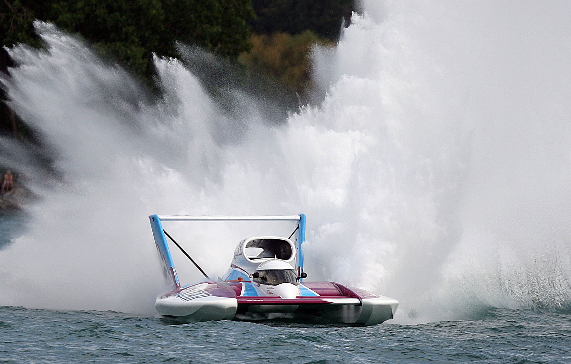 Local sports roundup: Shane posts fastest time in hydroplane qualifying ...