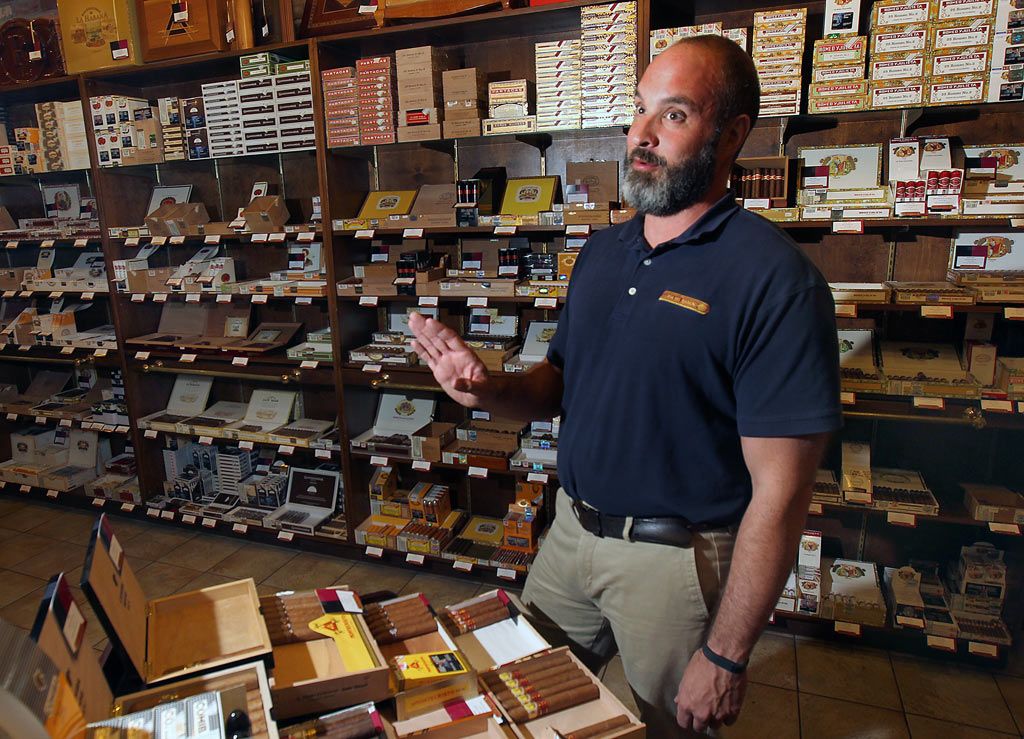 Windsor cigar lovers to get downtown sidewalk patio | Windsor Star