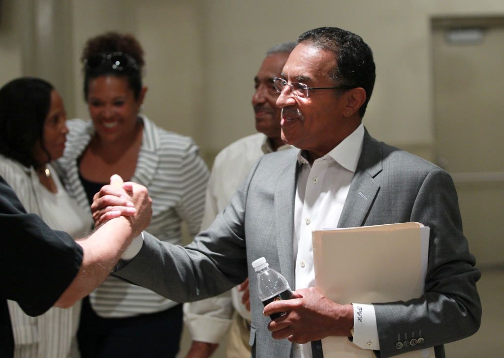 Hurst calls it quits after four terms as Amherstburg mayor-With video ...