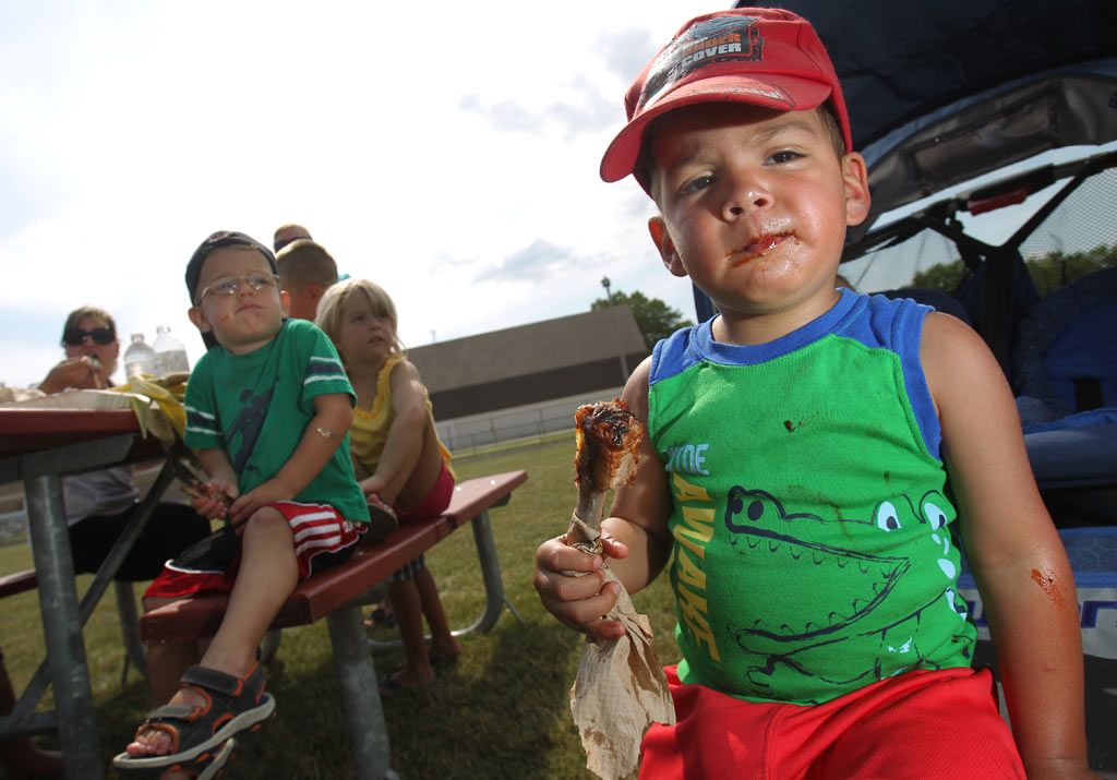 Amherstburg Rotary hosts fifth annual ribfest | Windsor Star