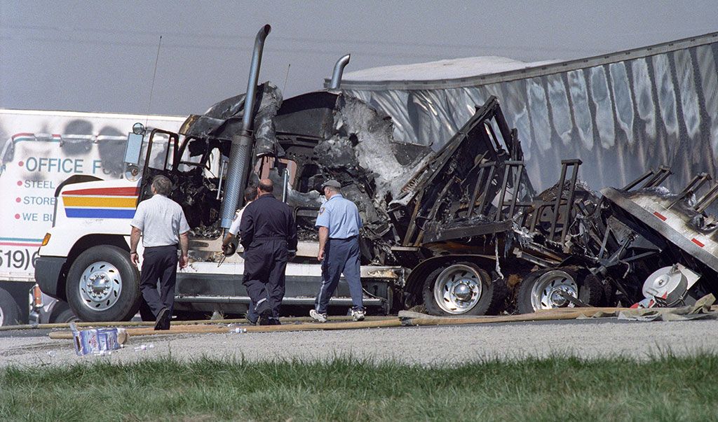 Photos: 1999 Highway 401 Disaster | Windsor Star