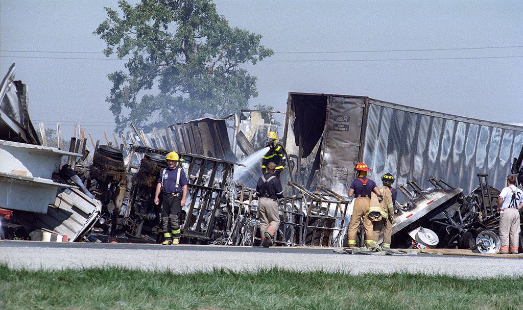 Photos: 1999 Highway 401 Disaster | Windsor Star