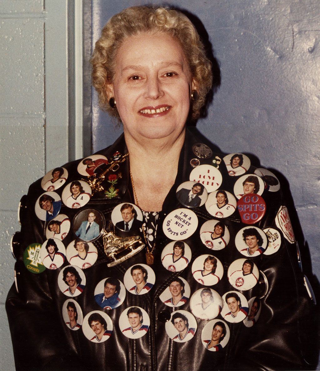 The Button Lady: Devoted Spits fan Freeman dies | Windsor Star