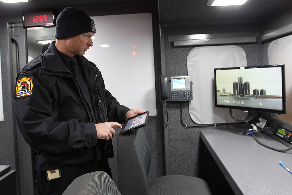 Video and Pictures: Windsor Police And Fire Unveil New Mobile Command ...