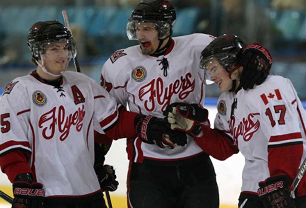 Photos: Vipers 5 Flyers 3 | Windsor Star