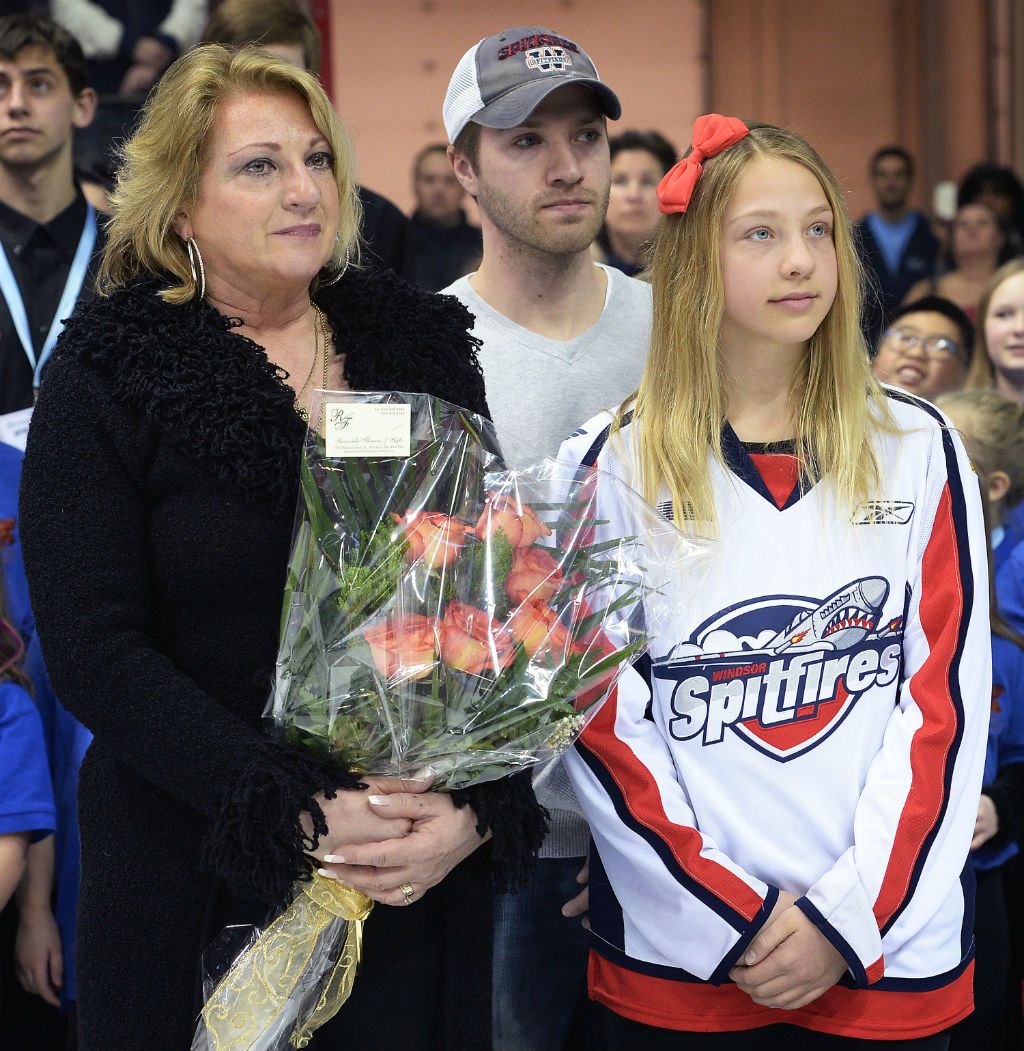 Spits to honour ex-captain Renaud | Windsor Star