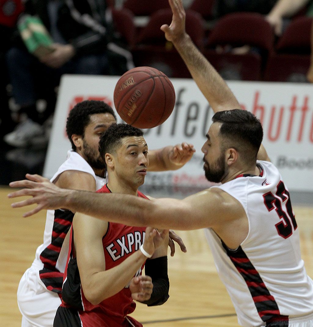 Bob Duff: Express, A's change locales | Windsor Star