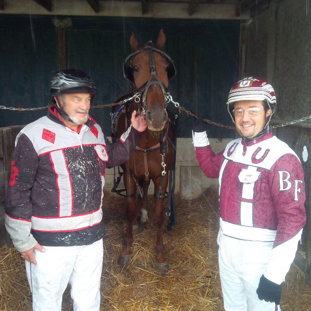 Updated: Tom Bain breaks bones, hospitalized, after fall at horse track ...