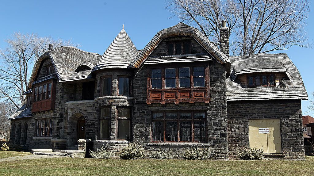 Gord Henderson: The tale of Windsor's 'bizarre' Martin house | Windsor Star