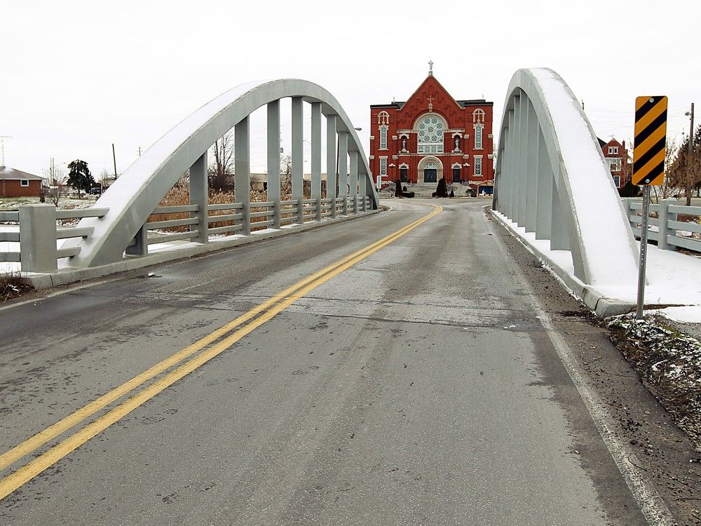 River Canard bridge to undergo $500,000 rehabilitation | Windsor Star