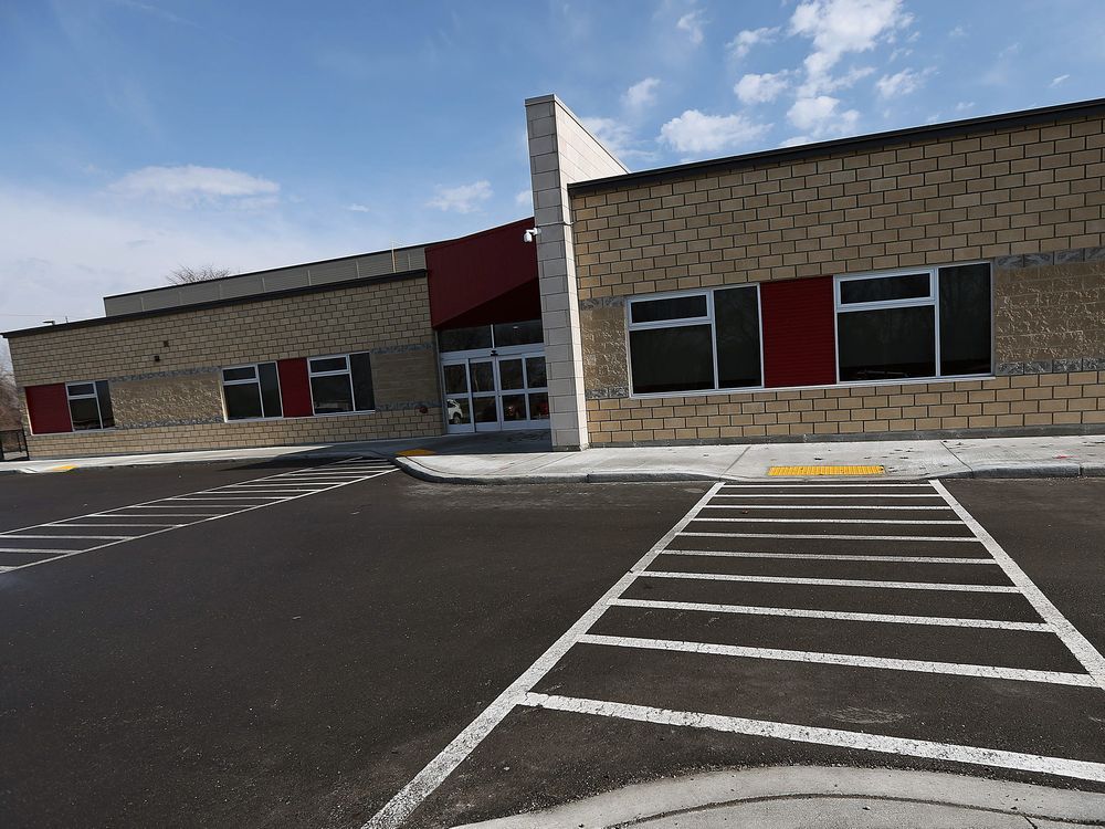 South Windsor arena opens new addition | Windsor Star