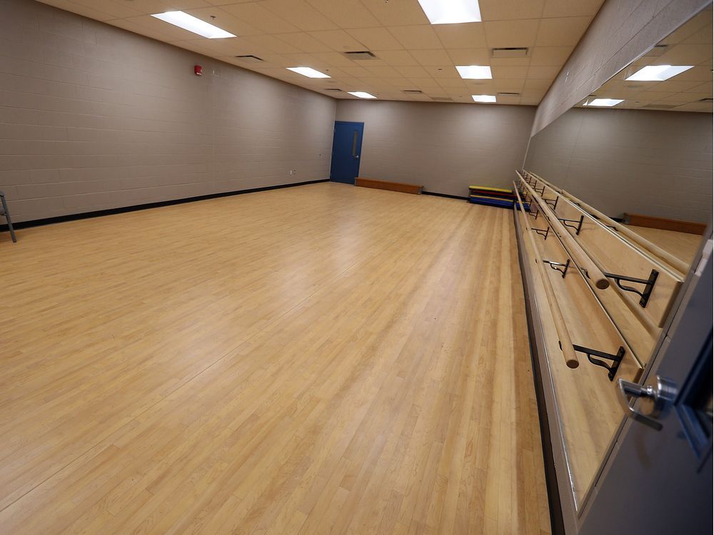 South Windsor arena opens new addition | Windsor Star