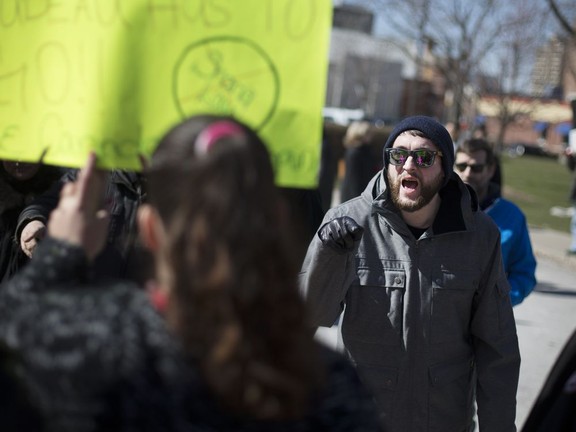 Windsor police stop things from turning violent at opposing protests ...