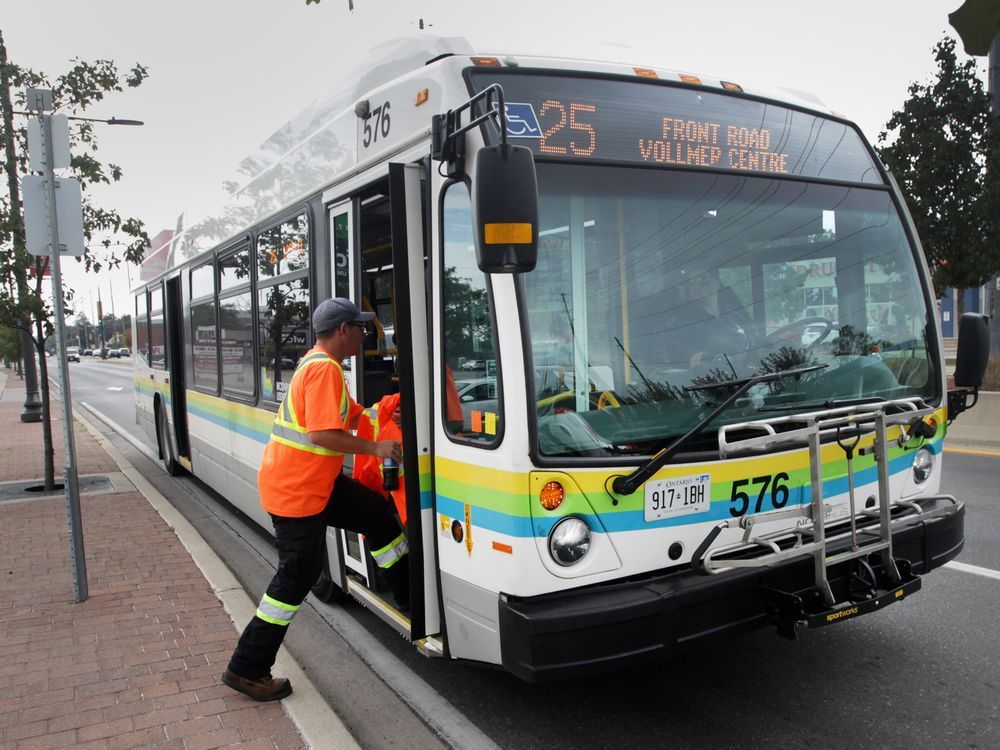 Transit Windsor budget makers cashing in on expanded bus services ...