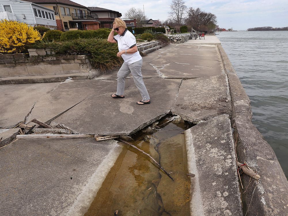 City owns crumbling 88-year-old breakwall protecting Riverside homes ...