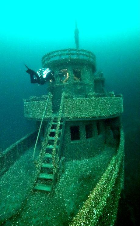 90 years later, shipwreck at bottom of Lake Huron in remarkable shape ...