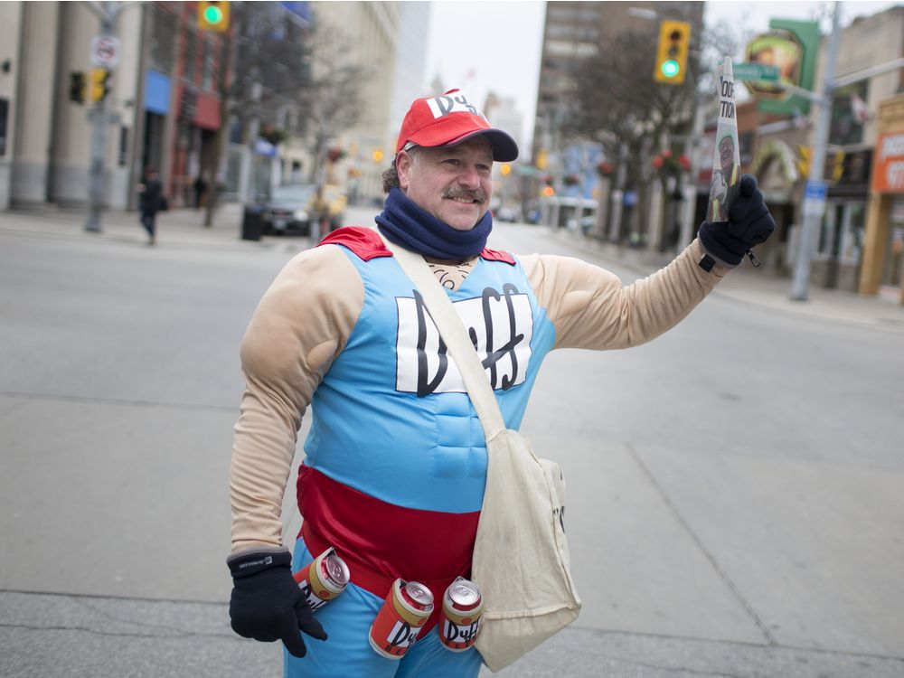 Goodfellows take to the streets to raise money for needy | Windsor Star