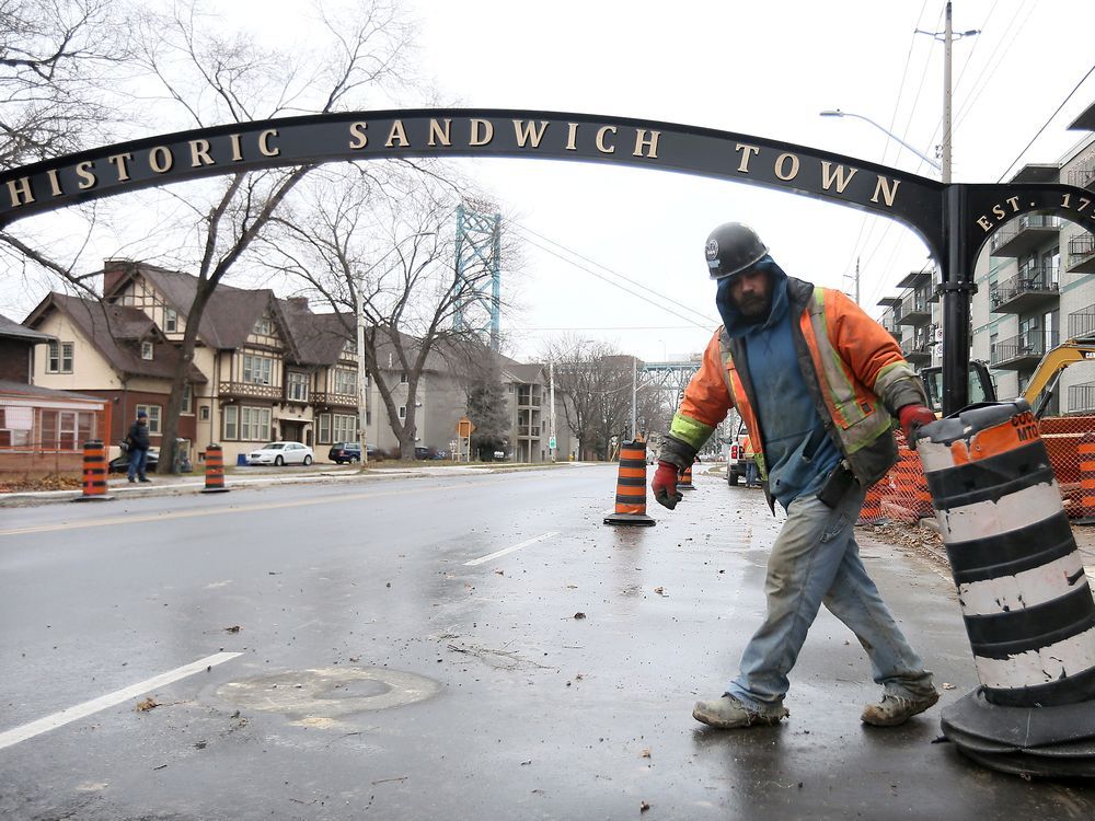 Photos: New Sandwich Town arch erected | Windsor Star