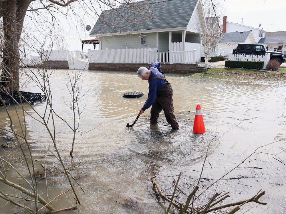ERCA issues flood warning for region's shorelines | Windsor Star