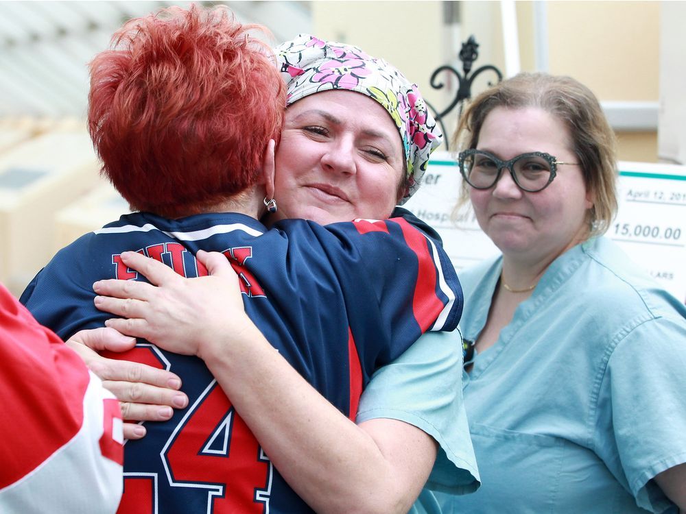 Photos: A Day for a Life warm hugs in support of organ donations ...