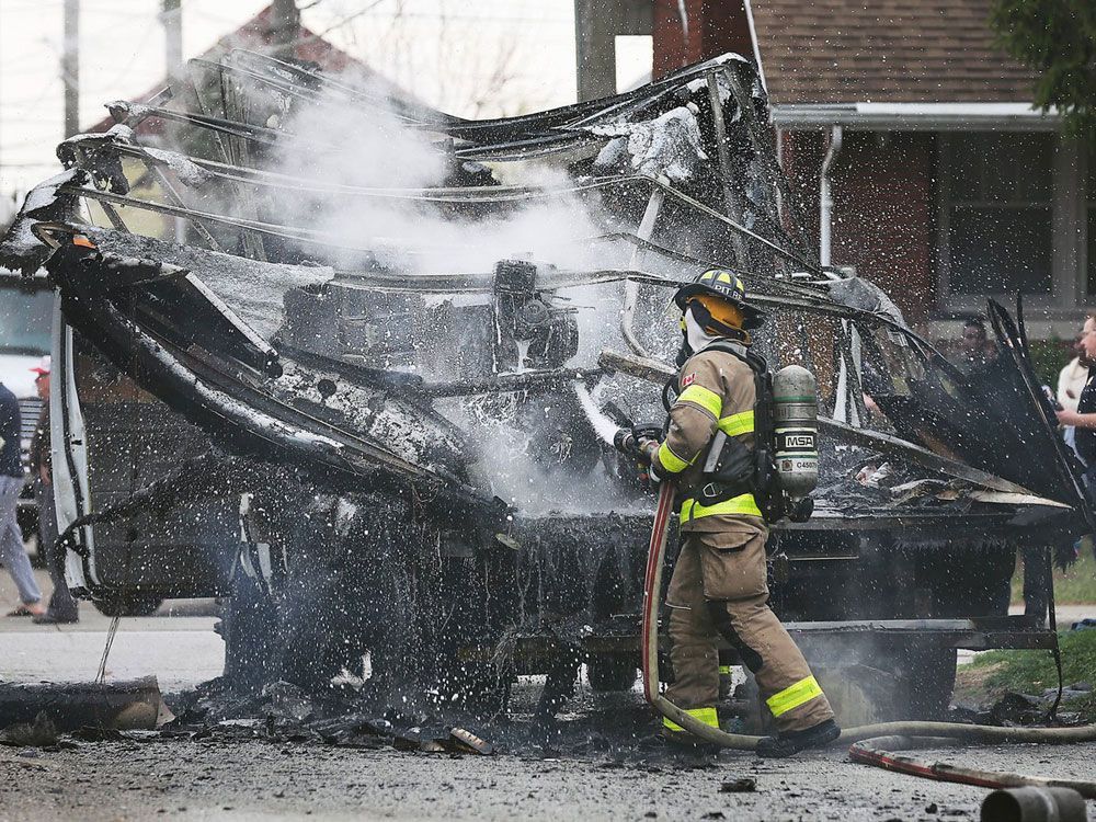 Fire destroys work truck, causes damage to nearby house | Windsor Star