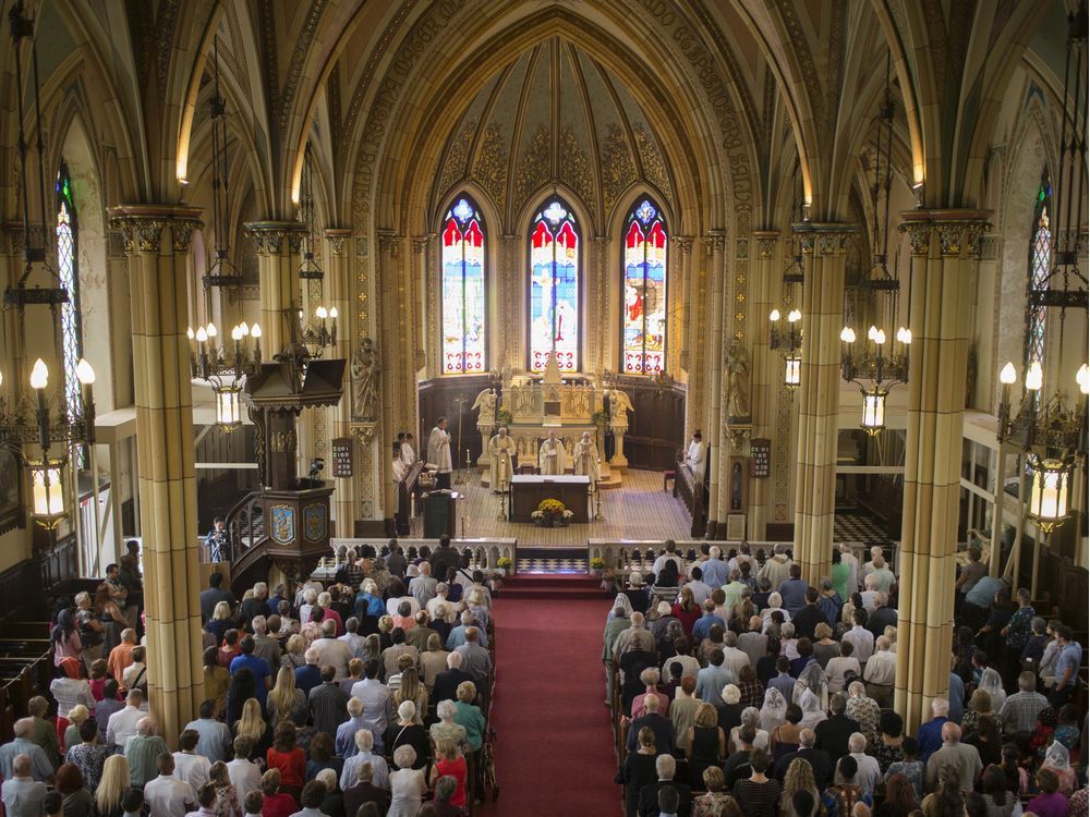 Assumption Church reopens to large crowds | Windsor Star