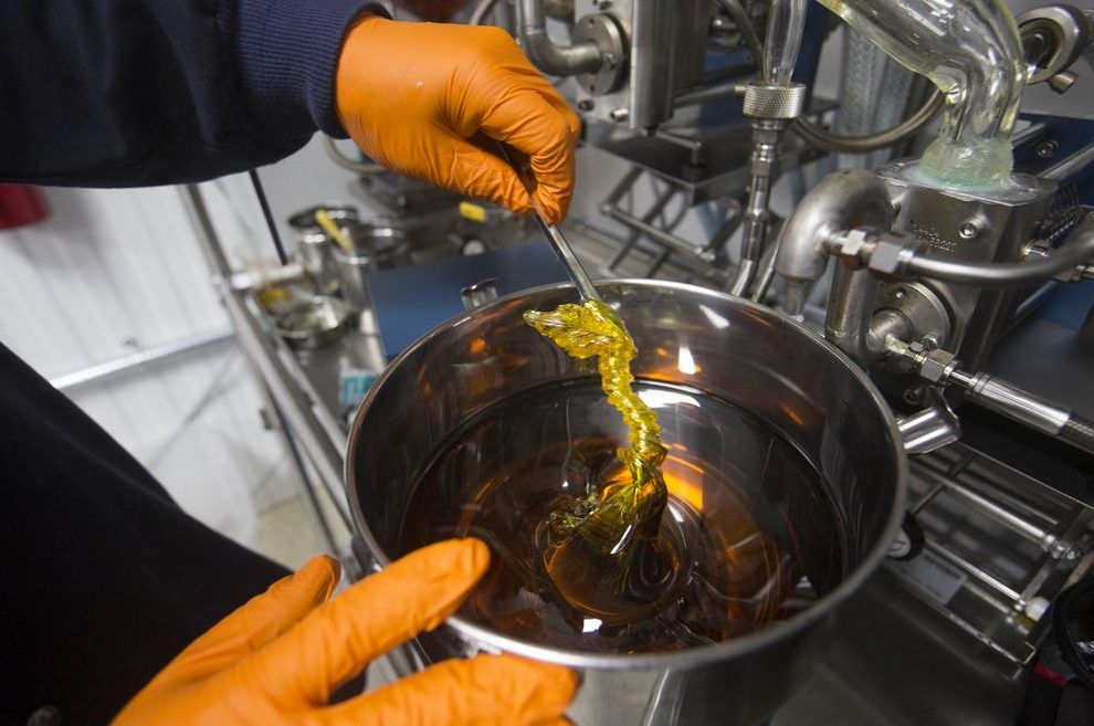 'This is gold' — Aphria Inc. starts rolling out cannabis vape products ...