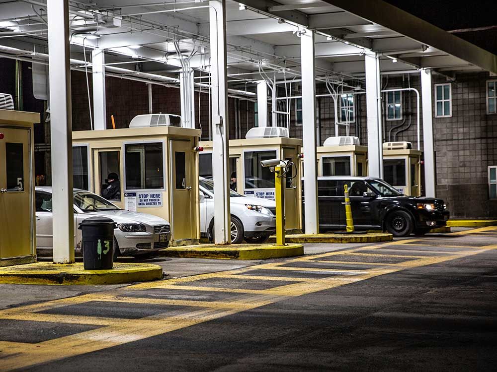 U.S. Customs keeping trade flowing through Windsor-Detroit border ...