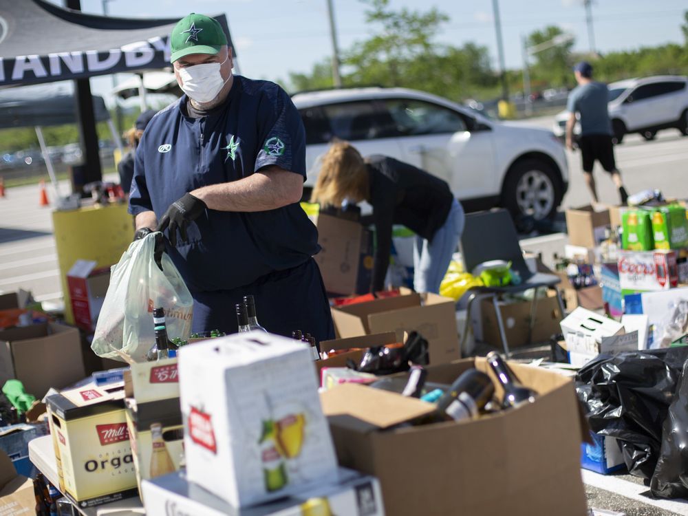 Can/bottle drive by former MLBer helps support late son's memorial ...