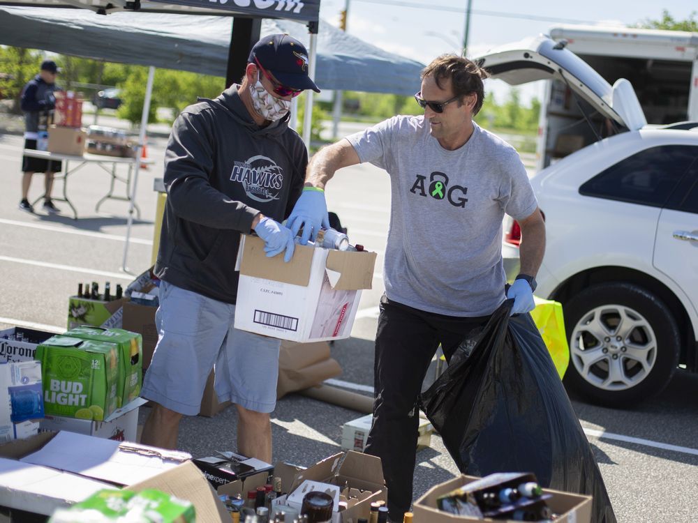 Can/bottle drive by former MLBer helps support late son's memorial ...