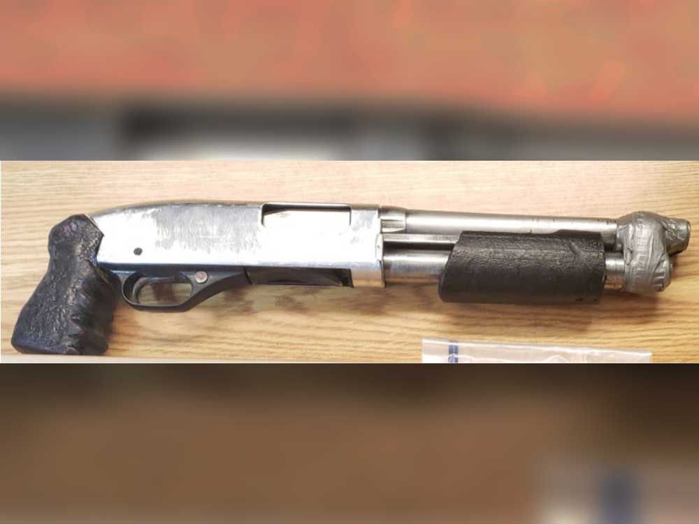 Police seize sawed-off shotgun in downtown Windsor | Windsor Star