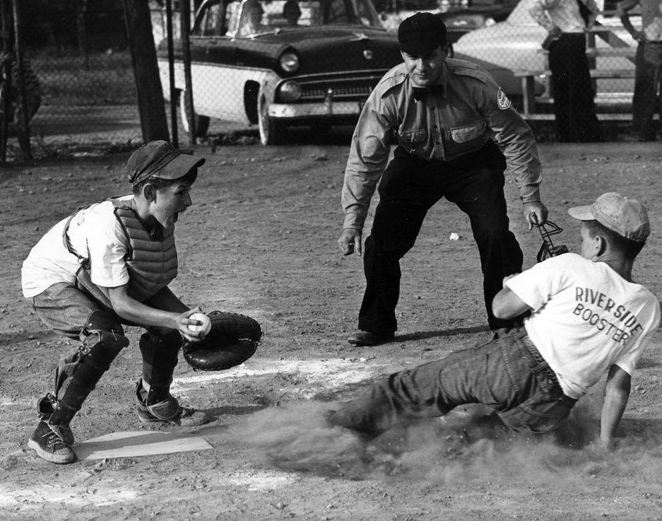 Library project aims to preserve Riverside memories | Windsor Star