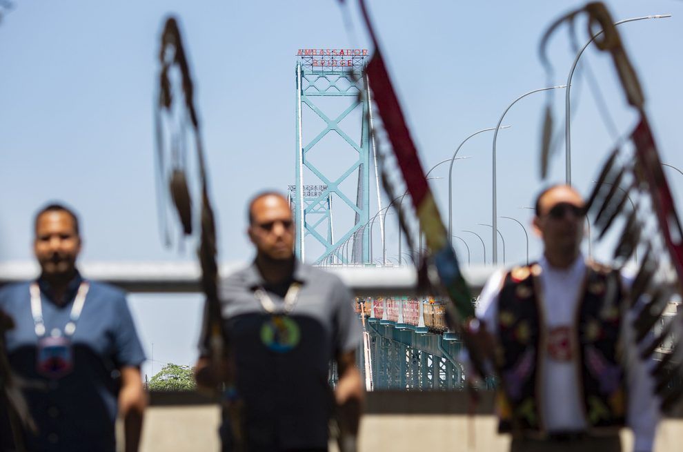 First Nations members briefly halt bridge traffic for border ceremony ...