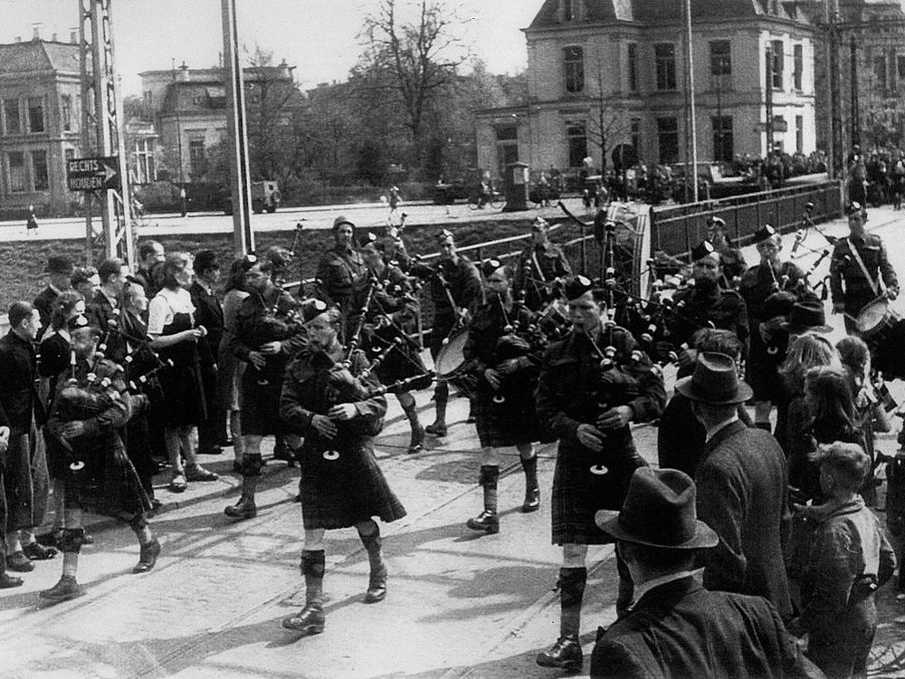 Battle-hardened Remembrance Day bagpipes marched in two world wars ...